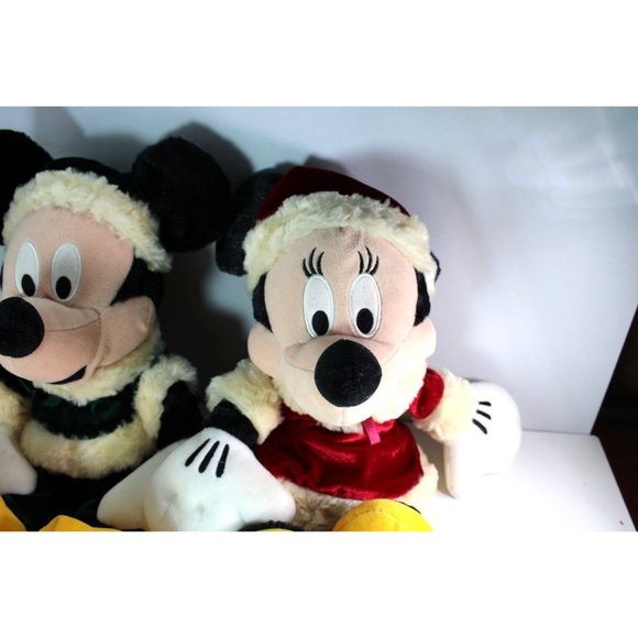 Disney | Toys | Mickey Minnie Mouse Traditions Christmas Plush Disney ...